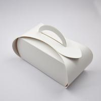 China Custom Lightweight White Cake Box With Handle Food Packaging Box for sale