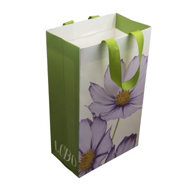 China Reusable Laminated Handled Shopping Gift Paper Tote Bag With Logo Custom Printed for sale