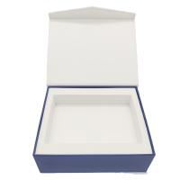 China Luxury Large Size White Magnetic Paper Box for Clothes or Shoes Packaging for sale