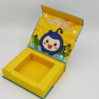 China CMYK magnetic closure gift boxes for sale