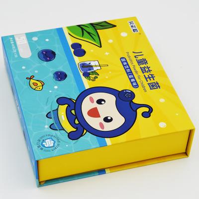 China CMYK magnetic closure gift boxes for sale