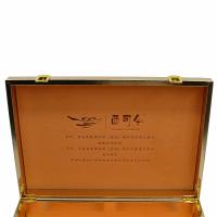 China MDF Luxury Wooden Jewellery Boxes 230g Customized Handle Health Care Package for sale