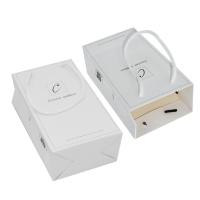 China Promotion Custom Paper Shopping Bags  ISO9001 Certificate White Handbags for sale