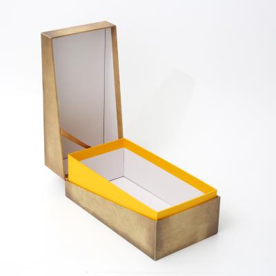China Rigid Cardboard Wine Bottle Gift Box Whisky Gin Neck Holder Packaging Box for sale