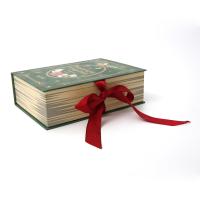 China Debossing Christmas Magnetic Closure Gift Box Cosmetic Packaging for sale