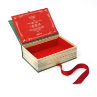 China Debossing Christmas Magnetic Closure Gift Box Cosmetic Packaging for sale