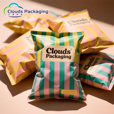 China Custom Printed Back Seal Bags Potato Chips Roll Film 121℃ Retort Packaging for sale