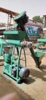 China AH-N400 Industrial Feed Pellet Machine 2 Ton/Hour Capacity 30KW Power for Poultry Livestock Fish for sale