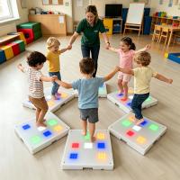 China Touch-Sensitive Stackable BPA-Free LED Floor Tiles and Interactive Floor Tiles for Kids Sensory Rooms and Therapy Centers for sale