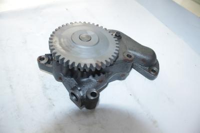 China 6221-53-1100 Komatsu Diesel Excavator 6221-53-1100 Engine Oil Pump SAA6D108 for sale