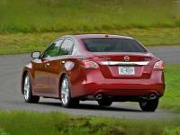 China Original Car Rear Windshield , Nissan Altima Sedan 2012-18 Back Windshield Glass for sale