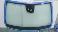 China OEM Front Windshield Auto Glass For Mercedes Benz GLA200 W156  With deceleration function for sale