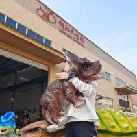 China Electric Animatronic Baby Dinosaur Puppet with Dinosaur Roaring for sale