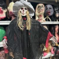 China Customzied Halloween Decoration Props Electric Scary Witch Prop for sale