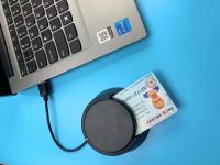 China NFC300 Smart Card Reader 90×90×40mm with Contact & Contactless NFC for Carte Vitale and Secure Authentication for sale