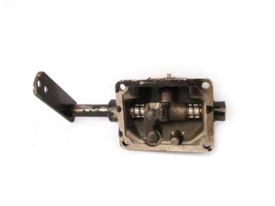 China 1700J-115-117A1842A Gear Shift Housing Cover Assembly For DFAC EQ145 for sale