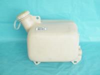 China WG1600860202 Windshield Washer Tank Assembly For STR for sale