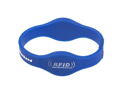 China Durable Waterproof Rfid Tag Bracelet / Wristband With Dual RFID Chips for sale