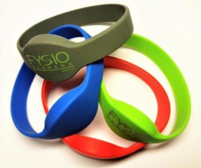 China Durable Waterproof ISO 14443A Rfid Tag Bracelet Silicone Nfc Rubber Programmable Wristbands Bands With Dual Rfid Chips for sale
