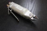 China Handheld Air Nipper Pneumatic Cutter 0.02-1.0mm for Copper Steel Plastic 120 Cuts/min for sale