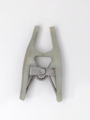 China Dual Side Pneumatic Clamps  0.4 MPa - 0.6 MPa Anodizing Clamps for sale