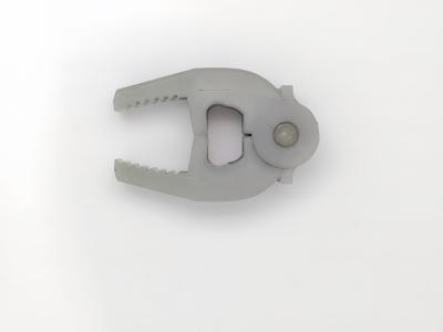 China Aluminum Pneumatic Clamp Serrated Jaw Anti Slip For Surface Treatment Line for sale
