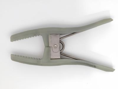 China Manual Anodizing Aluminum Profile Clamps 68mm Opening for sale