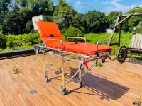 China Durable Rubber Wheels Ambulance Collapsible Stretcher 75° Maximum Backrest Adjustment for sale