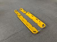 China Foldable First Aid Plastic Scoop Stretcher X Ray Detachable Three Gears for sale