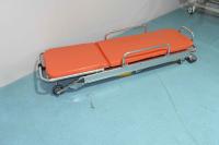 China 190 X 55 X 92CM Folding Ambulance Stretcher Trolley 40kg Height Adjustable Automatic Boarding for sale