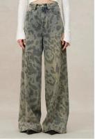 China Street-style wide-leg fit with a mid-high waist for sale