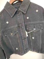 China Vintage Elegance Cropped Denim Jacket Trendy Edgy Look For Various Outfits for sale