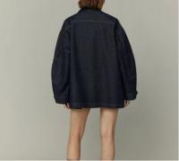 China Oversized boyfriend-style fit for a relaxed, comfortable look for sale