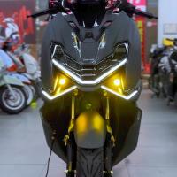 China 12V - 24V Motorcycle LED Spotlight 100W Motorbike LED Spotlights Hidden Mounting 10000LM for sale