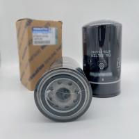 China Komatsu 6735-51-5142 Oil Filter for PC200-7 PC200-8 6D102 6D107 Engines 3/4 Thread for sale