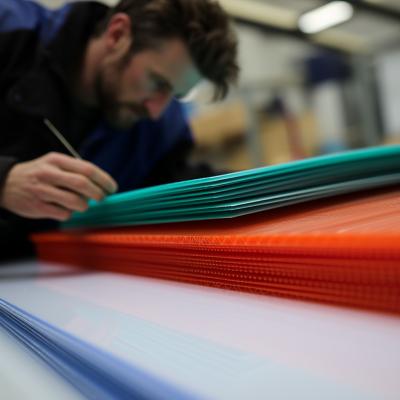 China Weather Resistant Corrugated Plastic Sheets 2mm Smooth Customized Waterproof for sale