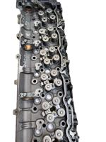 China Excavator Cylinder Head Assembly Isuzu 6hk1 Engine Parts for sale
