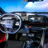China Changan UNI-V 2.0T AWD Plug-in Hybrid Compact SUV 5 Seats 4680mm Length for sale