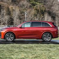 China 2023 Lixiang L7 Extended Range Electric SUV 5 Seats 5050mm Length 30 Min Fast Charging for sale