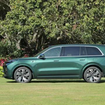 China 2024 Lixiang L9 Extended Range Electric SUV 5-Door 6-Seater 330kW Dual Motor AWD for sale