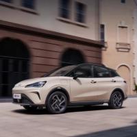 China 2023 Neta Nezha Aya Electric Small SUV 318km Range 5-Seat Pure EV for sale