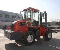 China Off Road Diesel Powered Forklift Pallet Fork Truck 5500kg 4WD With CE for sale