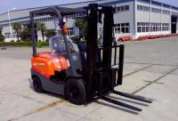 China Orange Black 1.5T Diesel Powered Forklift Container Forklift Truck FD15T for sale
