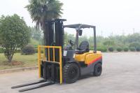 China Chinese A490 Engine Diesel Powered Forklift 2 Ton Counterbalance Lift Truck for sale