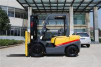 China Counterbalance Forklift Truck 2.5T With Isuzu C240 Engine EPA Approved for sale