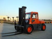 China ISUZU Engine 6BG1 Diesel Powered Forklift 10 Ton Forklift With Cab Wenyang Machinery for sale