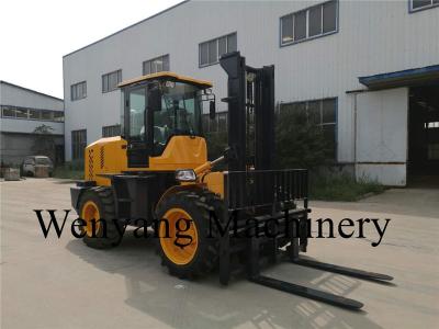 China Weichai Engine 4 Wheel Drive Forklift Good Off Road Performance 4m Lifting Height for sale