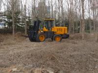China 6ton 4WD Diesel Powered Forklift Small Rough Terrain Forklift 5m Lifting Height For Log for sale