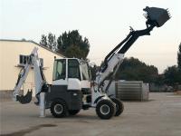 China Telescopic Backhoe Loader Dumping Height 5.2m Joystick Excavator And Loader for sale