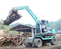 China Four Wheel Drive Wheeled Excavator With Breaker Hammer Light Blue for sale